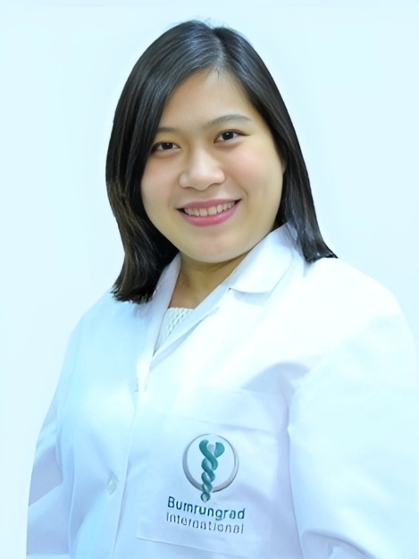 Dr. Rapeephan Rattanawongnara Maude